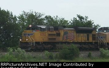 UP 8352, conductor's side view